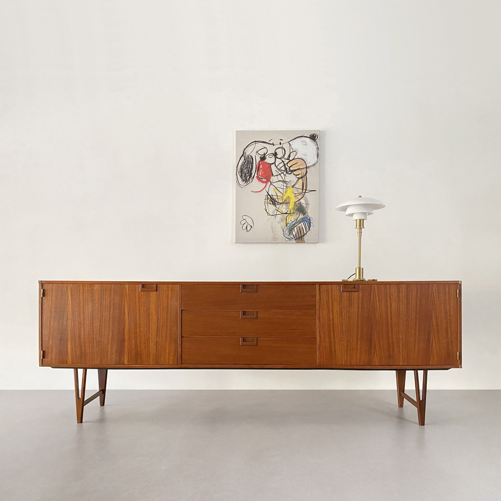 William Watting Teak Sideboard - DesignKlassiker Berlin